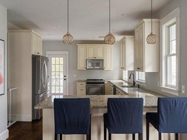 condo with 4 bedroom, Boston MA ES103434790