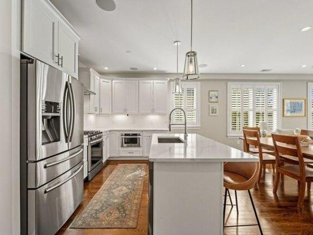 condo with 4 bedroom, Boston MA ES103443047