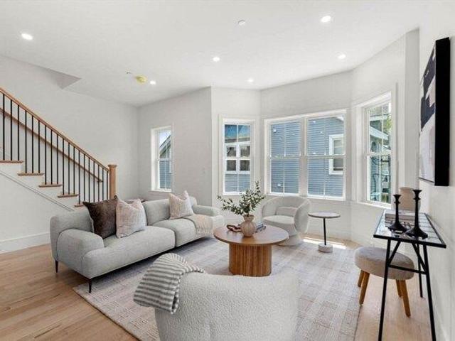 condo with 4 bedroom, Boston MA ES103665807