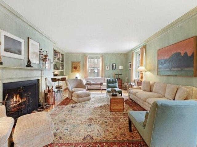 condo with 4 bedroom, Boston MA ES103930854