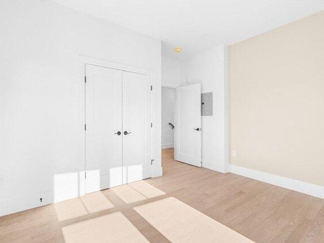 condo with 4 bedroom, Boston MA ES103966554