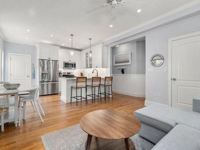 condo with 4 bedroom, Boston MA ES103018242
