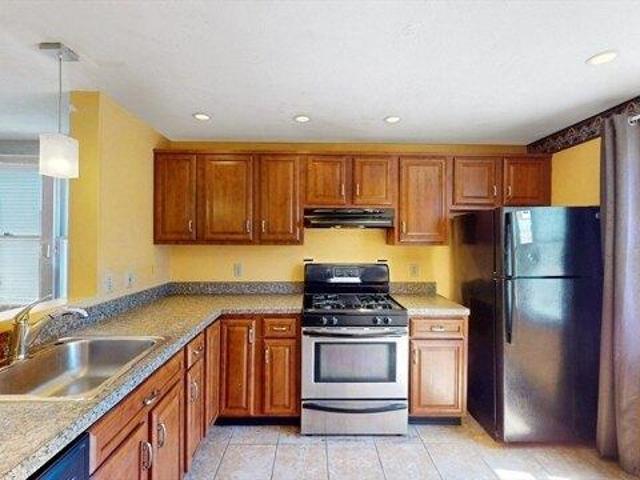 condo with 4 bedroom, Boston MA ES103034889