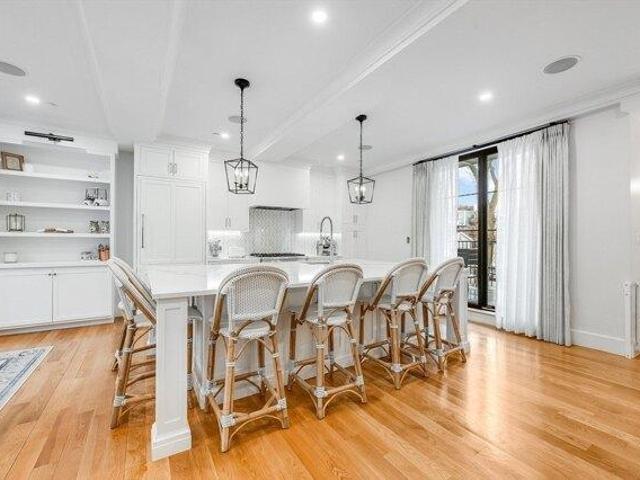 condo with 4 bedroom, Boston MA ES103162304