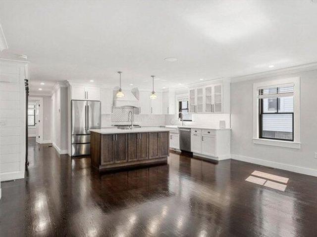 condo with 4 bedroom, Boston MA ES104443866