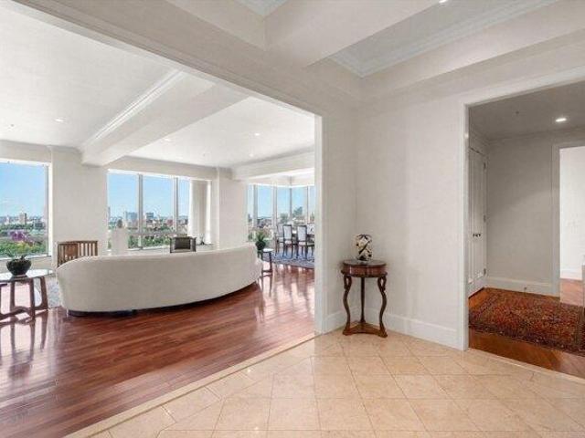 condo with 4 bedroom, Boston MA ES104444559
