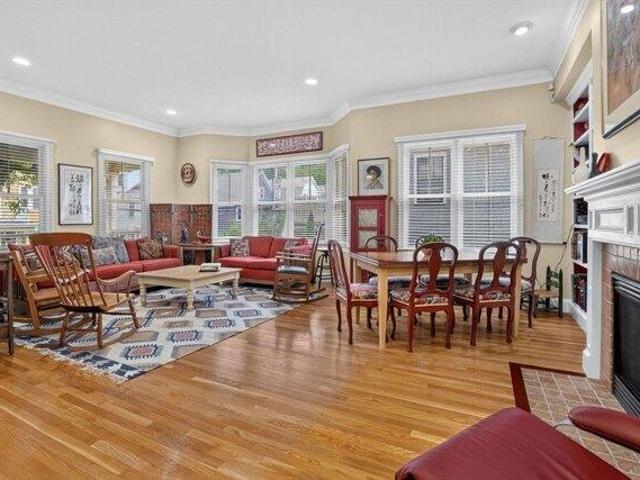 condo with 4 bedroom, Boston MA ES104831021