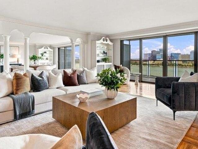 condo with 4 bedroom, Boston MA ES105415846