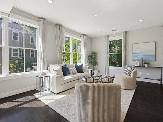 condo with 4 bedroom, Boston MA ES105082964