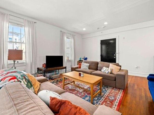 condo with 4 bedroom, Boston MA ES105108706
