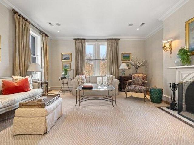 condo with 4 bedroom, Boston MA ES105230893