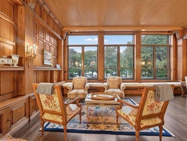 condo with 4 bedroom, Boston MA ES105233060