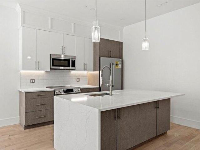 condo with 4 bedroom, Boston MA ES105255869