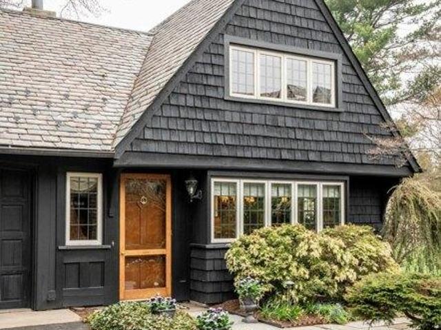 condo with 4 bedroom, Bloomfield CT DLS103073076