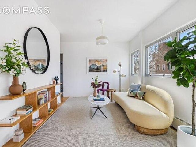condo with 4 bedroom, Brooklyn NY ES105204163