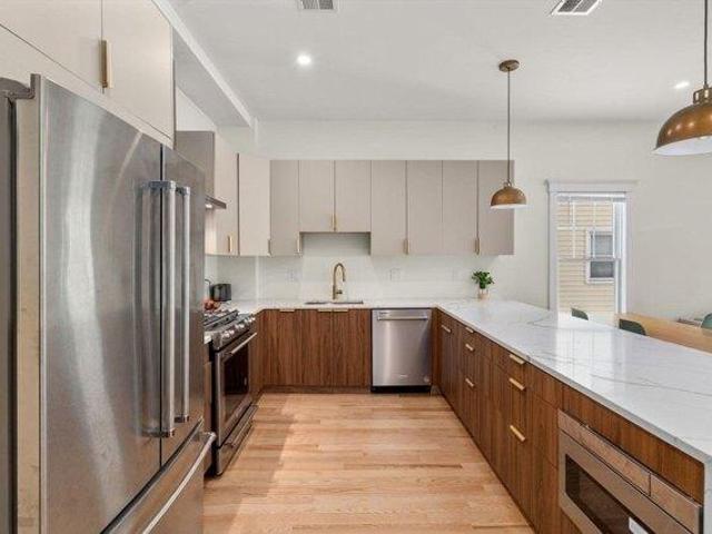 condo with 4 bedroom, Brookline MA ES103886707
