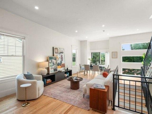 condo with 4 bedroom, Brookline MA ES105232424