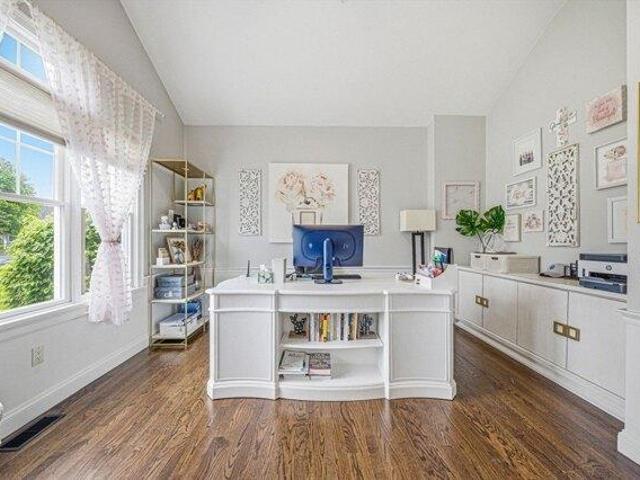 condo with 4 bedroom, Braintree MA ES105094310