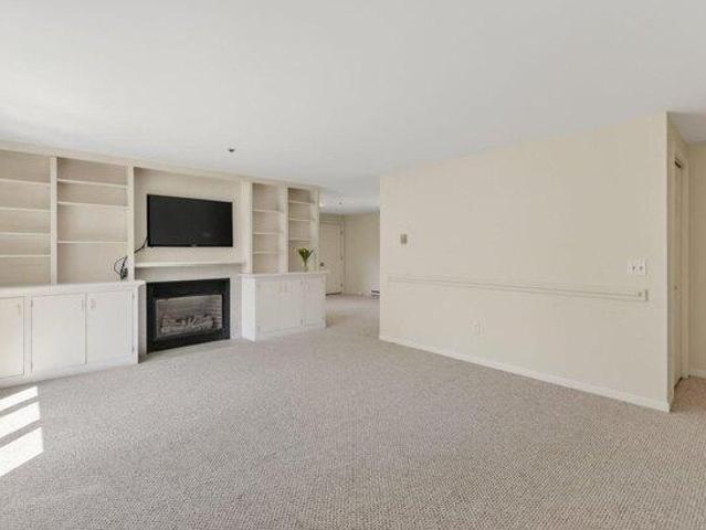condo with 4 bedroom, Brunswick ME DS103249419