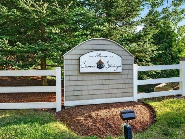 condo with 4 bedroom, Burlington MA DS104235115
