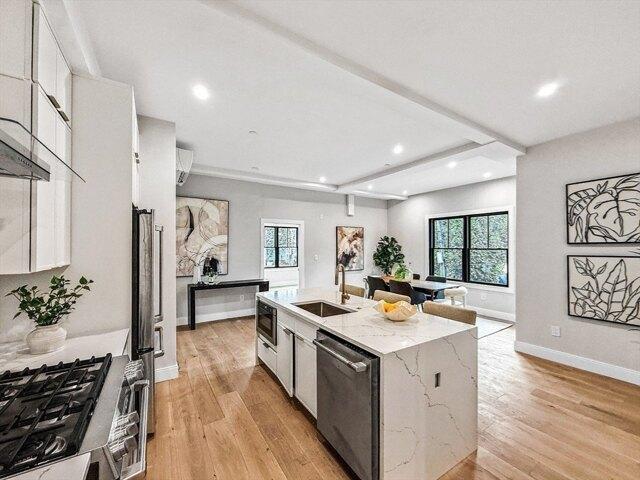 condo with 4 bedroom, Cambridge MA DS102479301
