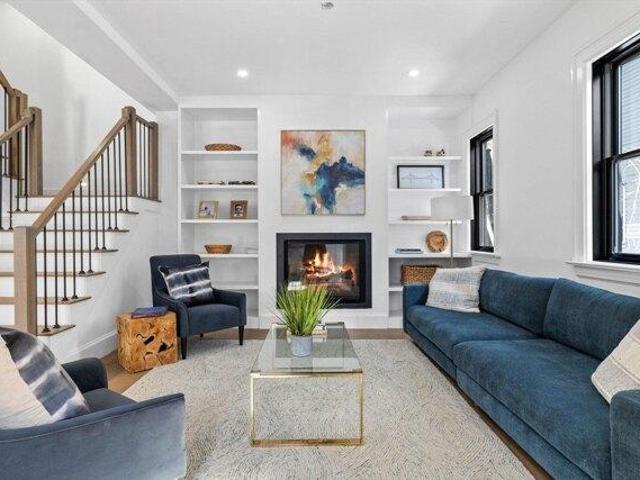 condo with 4 bedroom, Cambridge MA ES103495525