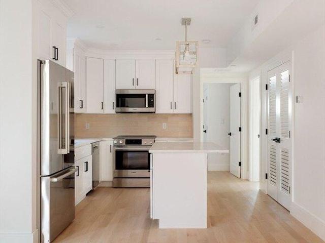 condo with 4 bedroom, Cambridge MA ES104007514