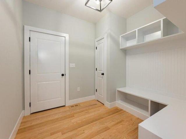condo with 4 bedroom, Chester NH ES104264367