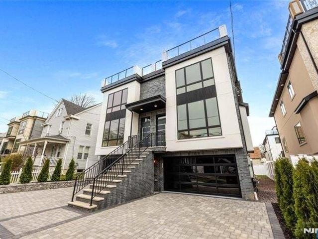 condo with 4 bedroom, Cliffside Park NJ DLS102345462