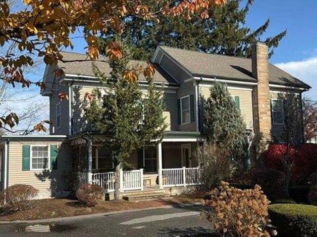 condo with 4 bedroom, Danvers MA DLS102726188