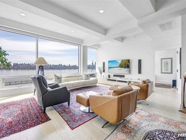 condo with 4 bedroom, Edgewater NJ ES105497822