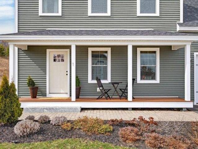 condo with 4 bedroom, Falmouth ME DLS101630125