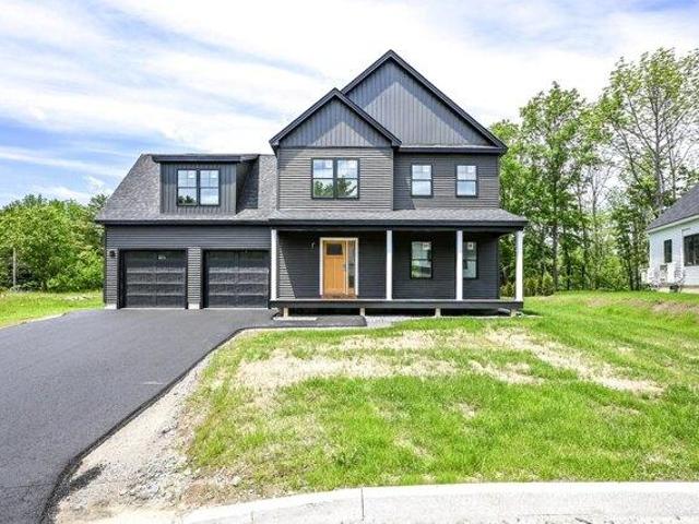condo with 4 bedroom, Falmouth ME DLS103125420