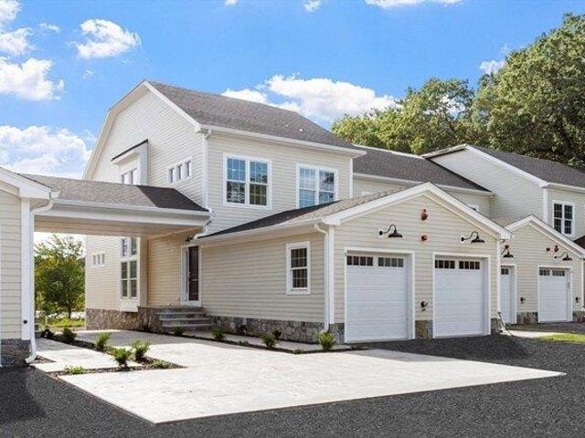 condo with 4 bedroom, Georgetown MA DLS102922202