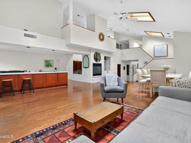 condo with 4 bedroom, Lenox MA DS103186195