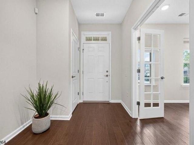 condo with 4 bedroom, Livingston NJ DS104410736