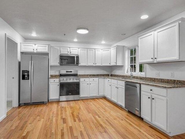condo with 4 bedroom, Lowell MA ES104831771
