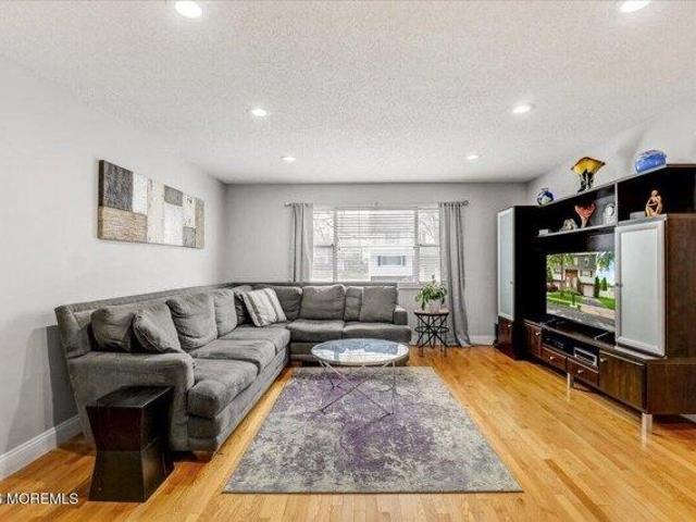 condo with 4 bedroom, Manalapan NJ DLS102558808