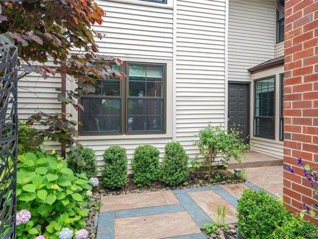 condo with 4 bedroom, Manhasset NY DS101800397