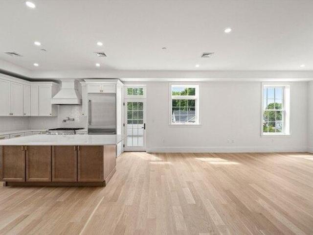 condo with 4 bedroom, Marblehead MA DS103889478