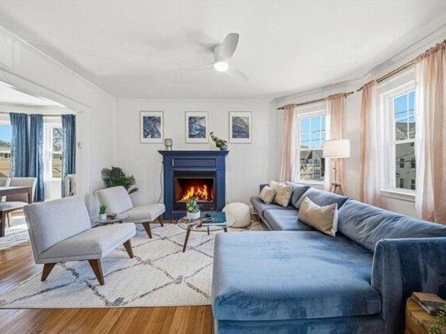 condo with 4 bedroom, Medford MA DS102634555