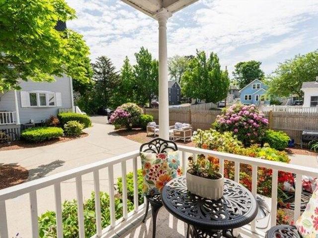 condo with 4 bedroom, Melrose MA DS104116132
