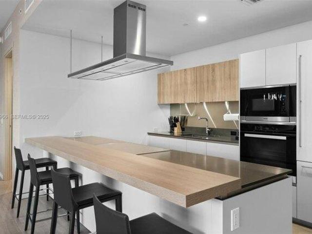 condo with 4 bedroom, Miami FL ES104900884