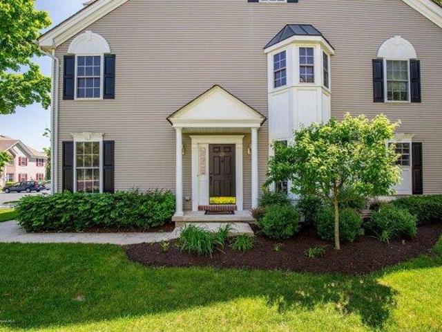 condo with 4 bedroom, Middletown NJ DS102725908