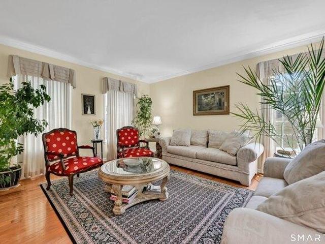 condo with 4 bedroom, Middlebury CT ES104608442