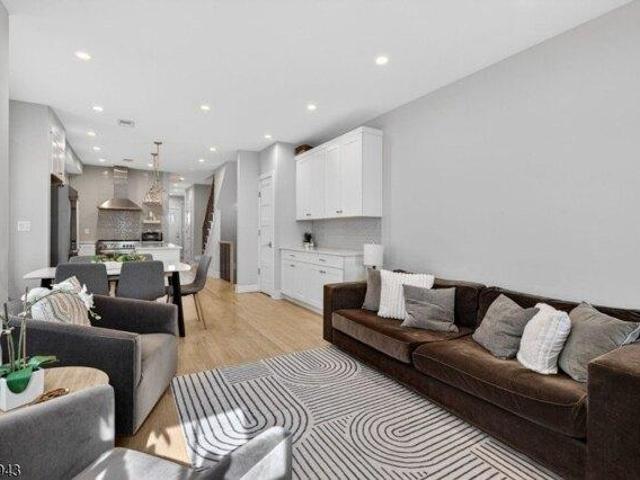 condo with 4 bedroom, Millburn NJ ES104112512