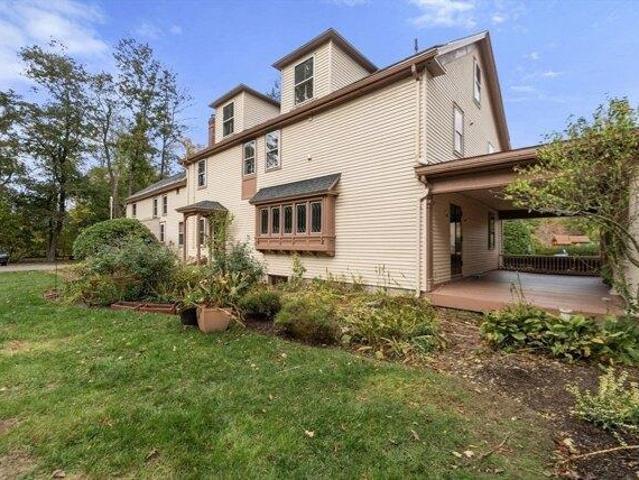 condo with 4 bedroom, Millis MA ES104077260