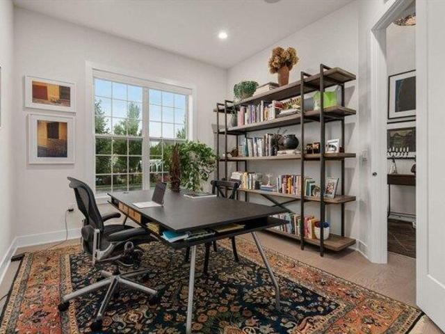 condo with 4 bedroom, Millis MA ES104150170