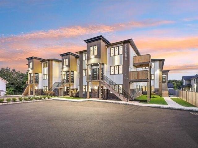 condo with 4 bedroom, Monsey NY DS88855518
