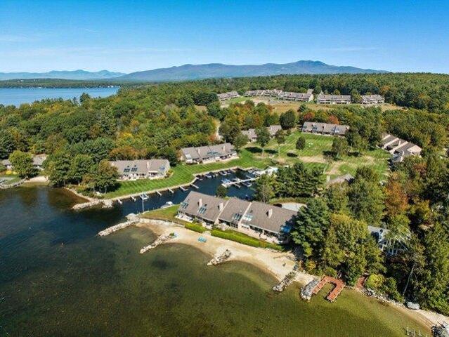 condo with 4 bedroom, Moultonborough NH ES104830979
